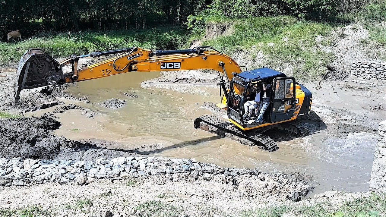 JCB Excavator Collecting Sand and Making Drain - JCB Dozer Working in ...