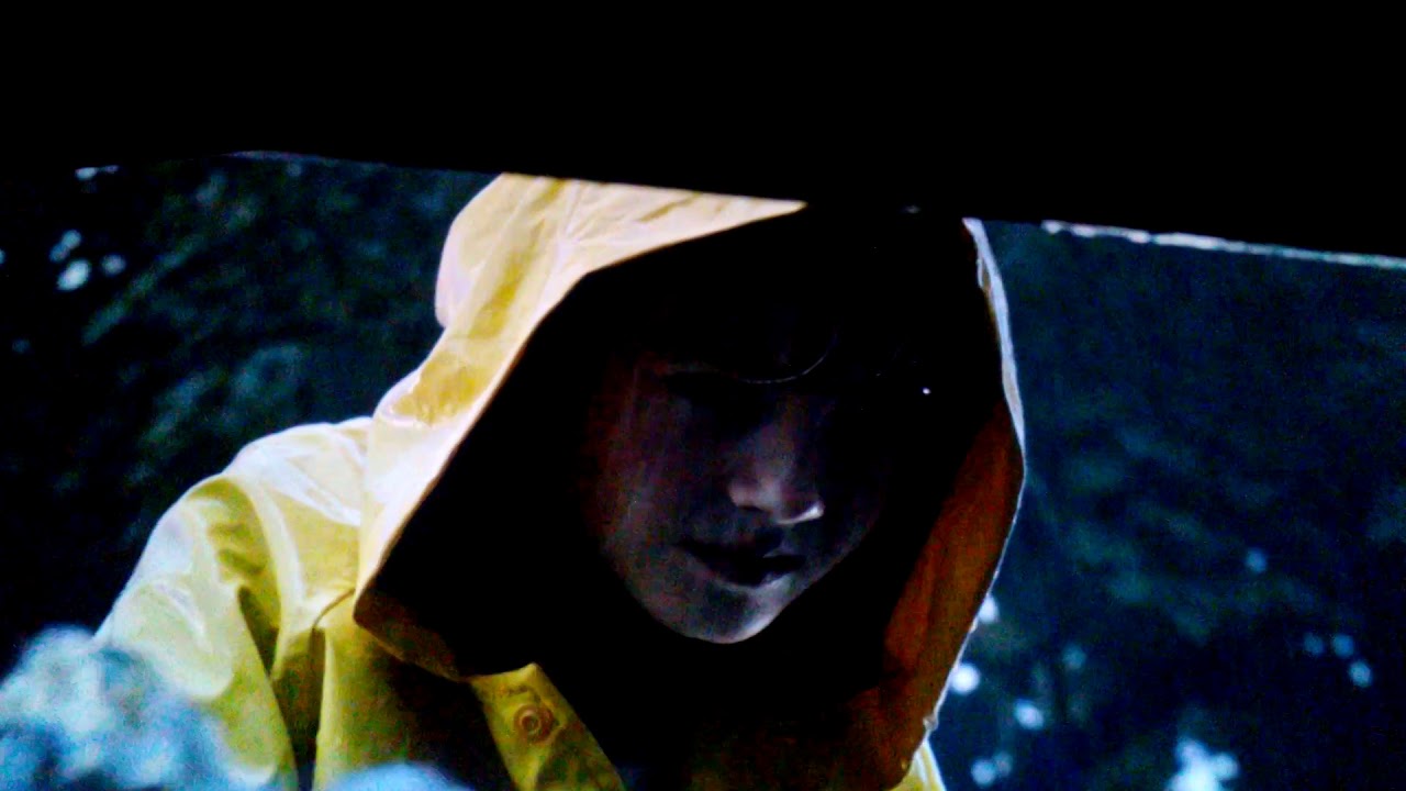 IT (ESO) muerte de Georgie completo en español latino - YouTube