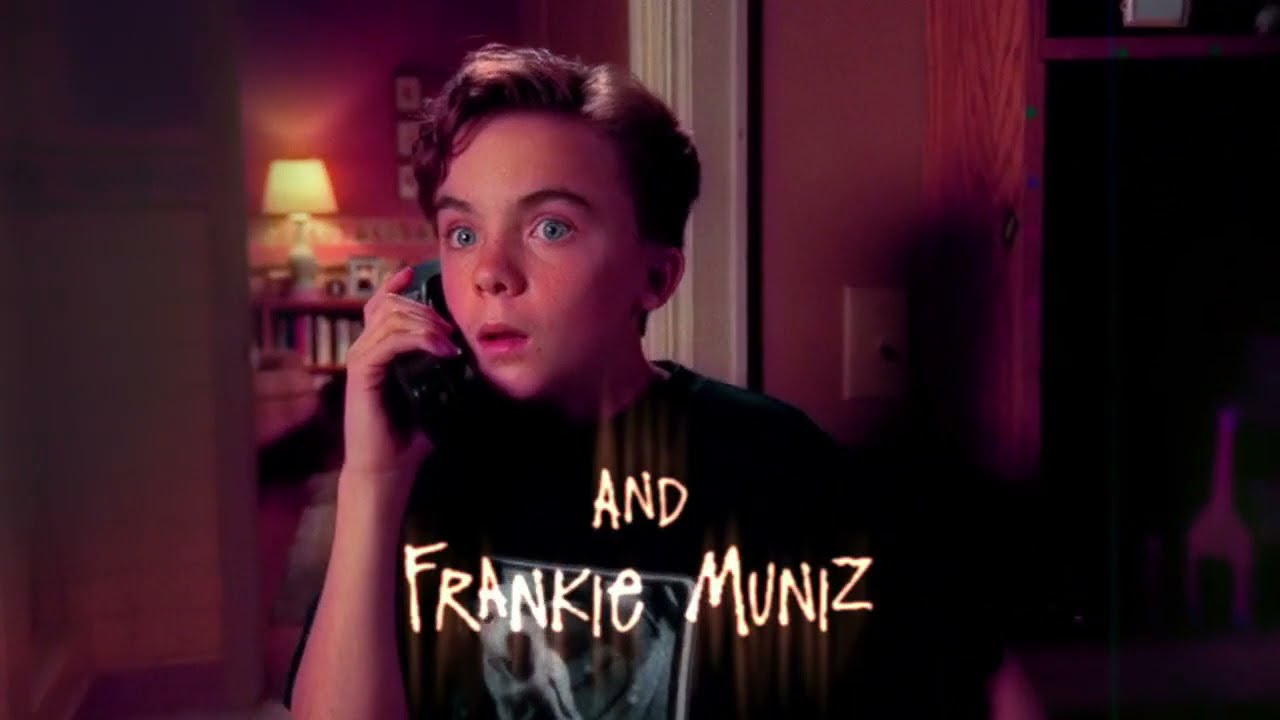 MALCOLM IN THE MIDDLE Pilot Episode (2000) Opening Credits [720p] - YouTube