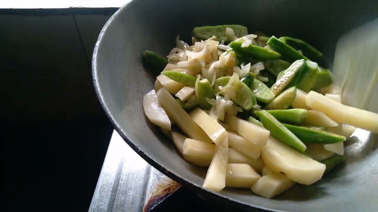 Kundru(taruli)curryrecipe - YouTube