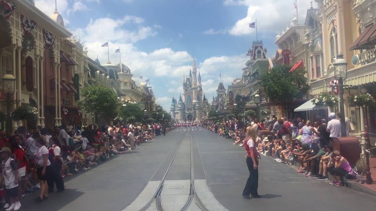 Let it Go (March) & It's a Small World (March) - Walt Disney World Main ...