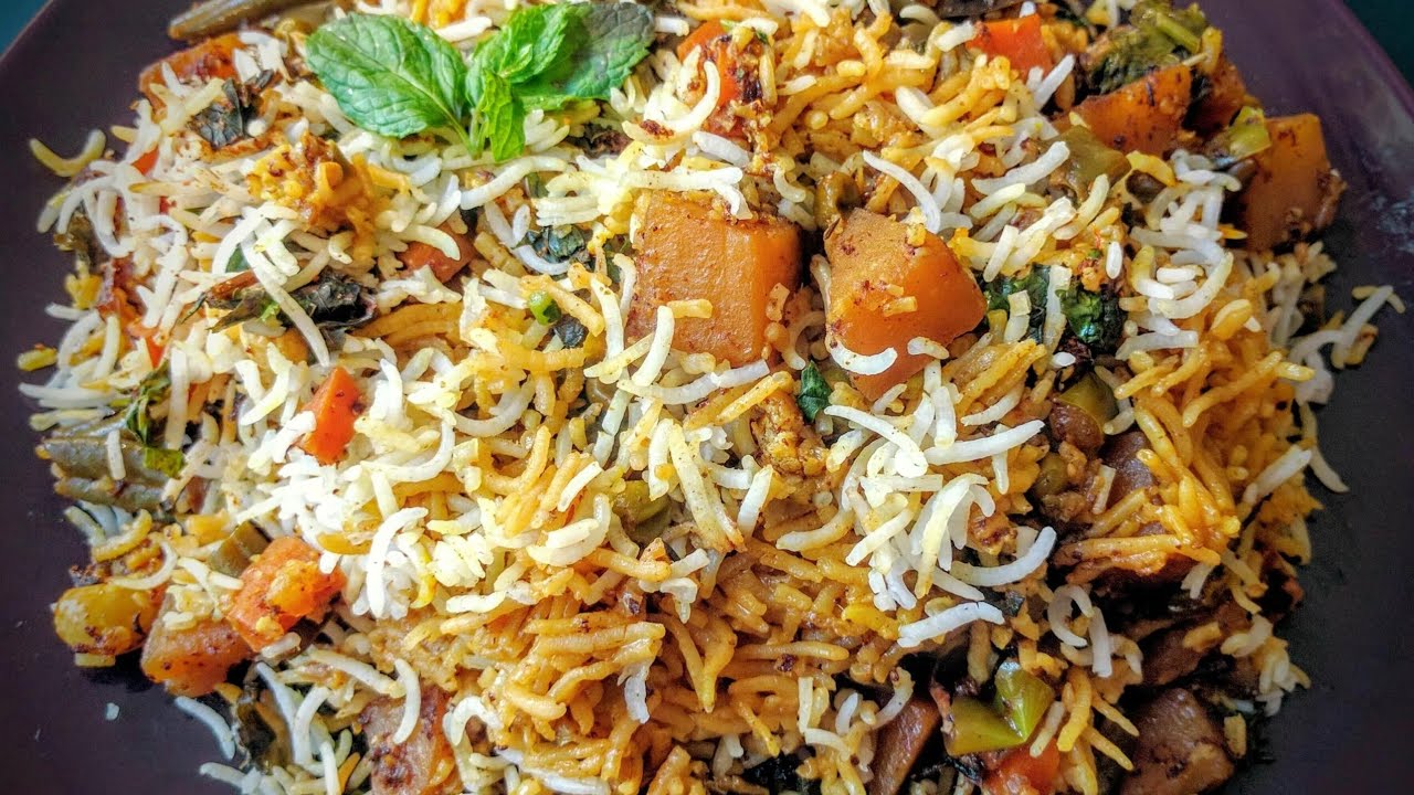 DUM BIRYANI outdoor on coal fire Dutch oven - YouTube