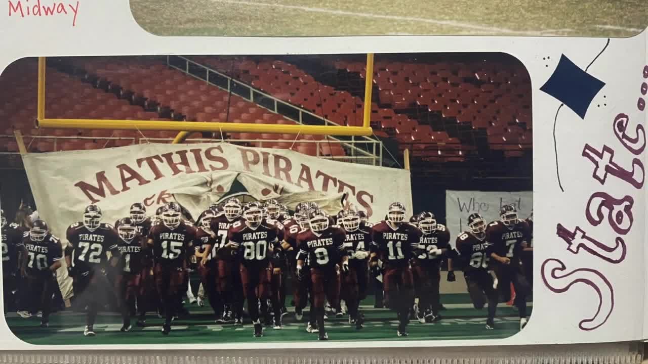 Mathis football celebrates 25 years since playing in the state ...