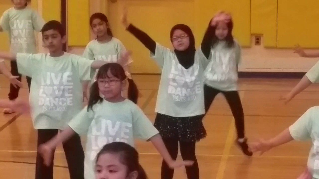 Second grade dance at ps102q - YouTube