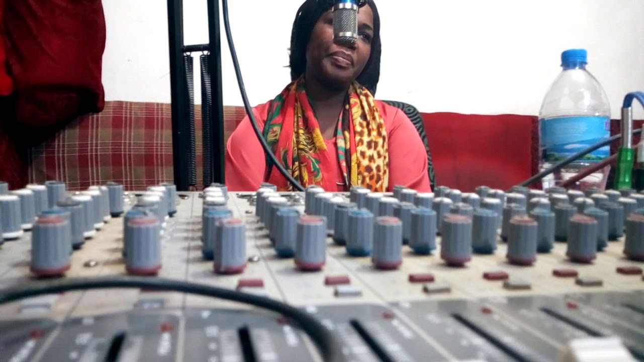 Aniseth Butati na Neema Mudosa live on GMCL FM mbeya - YouTube