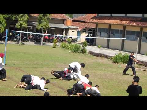 Lari seprint diiket sabuk final