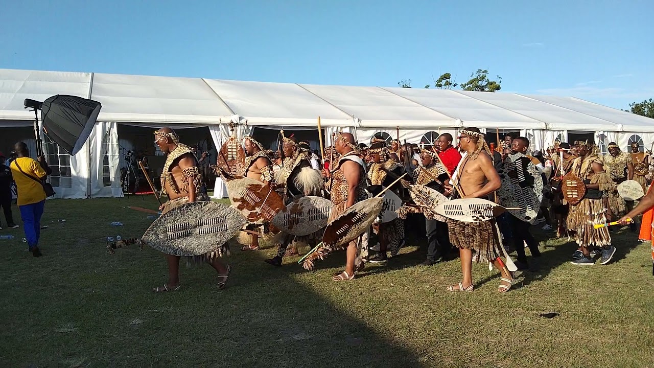 AMABUTHO KAZULU AT PRINCE SIMAKADE ZULU WEDDING - YouTube