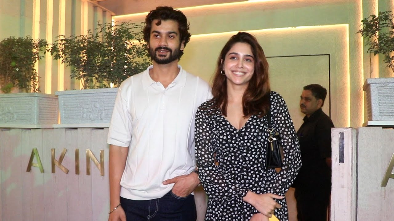 Sunny Kaushal With His GF Sharvari Wagh Spotted At Akina Restaurant In ...