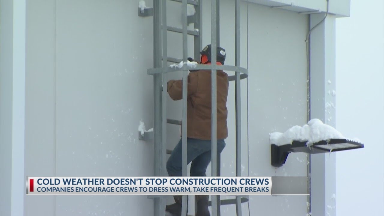 How construction crews deal with cold weather - YouTube