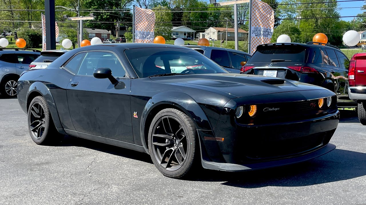 2019 DODGE CHALLENGER R/T SCAT PACK WIDEBODY (SK#: C2197A) - YouTube
