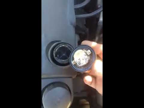 Avtomobil yağları mövzusunda danışır Sahil usta