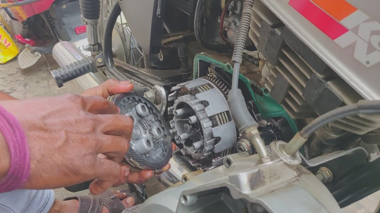 My Yamaha RXZ's Clutch Replacement - YouTube