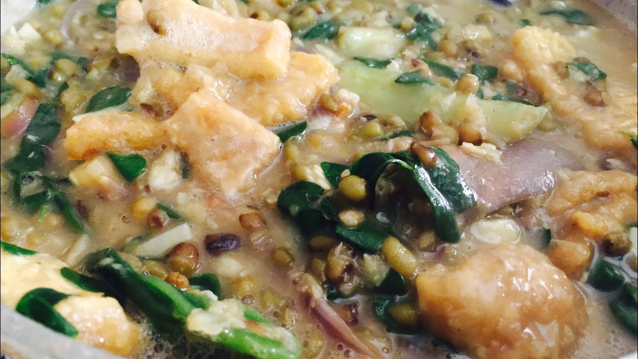 MONGGO WITH CHICHARON BABOY - YouTube