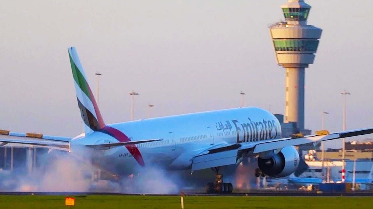 Emirates newest B777-300ER landing @ Ams Schiphol - YouTube