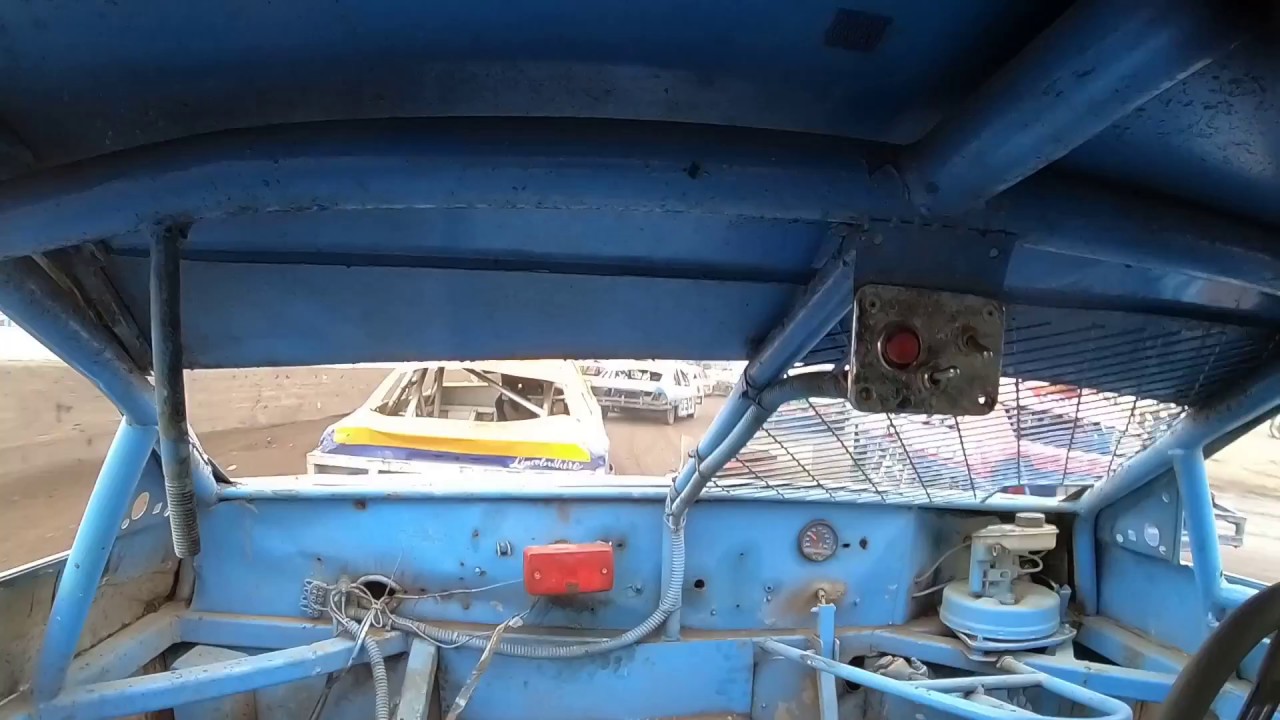 In car video footage from 2Ltr Saloon Stock Car #389 Ryan Santry. - YouTube