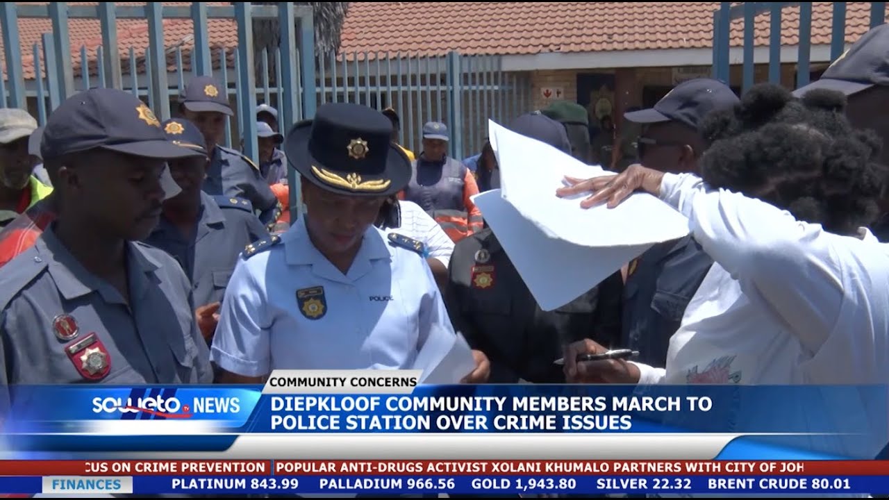 SOWETO TV NEWS I DIEPKLOOF COMMUNITY MEMBERS MARCH TO POLICE STATION ...