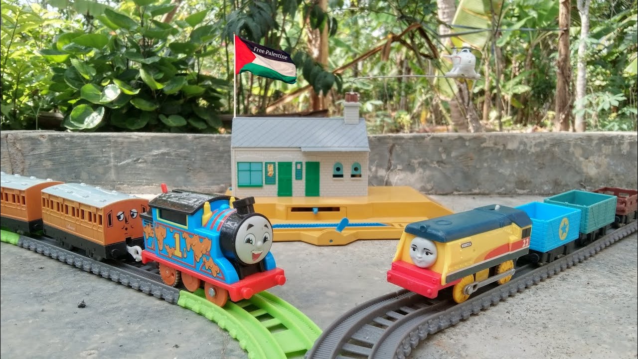 Merakit Mainan Kereta Api Thomas New Look Series, Kereta Api Rebecca ...