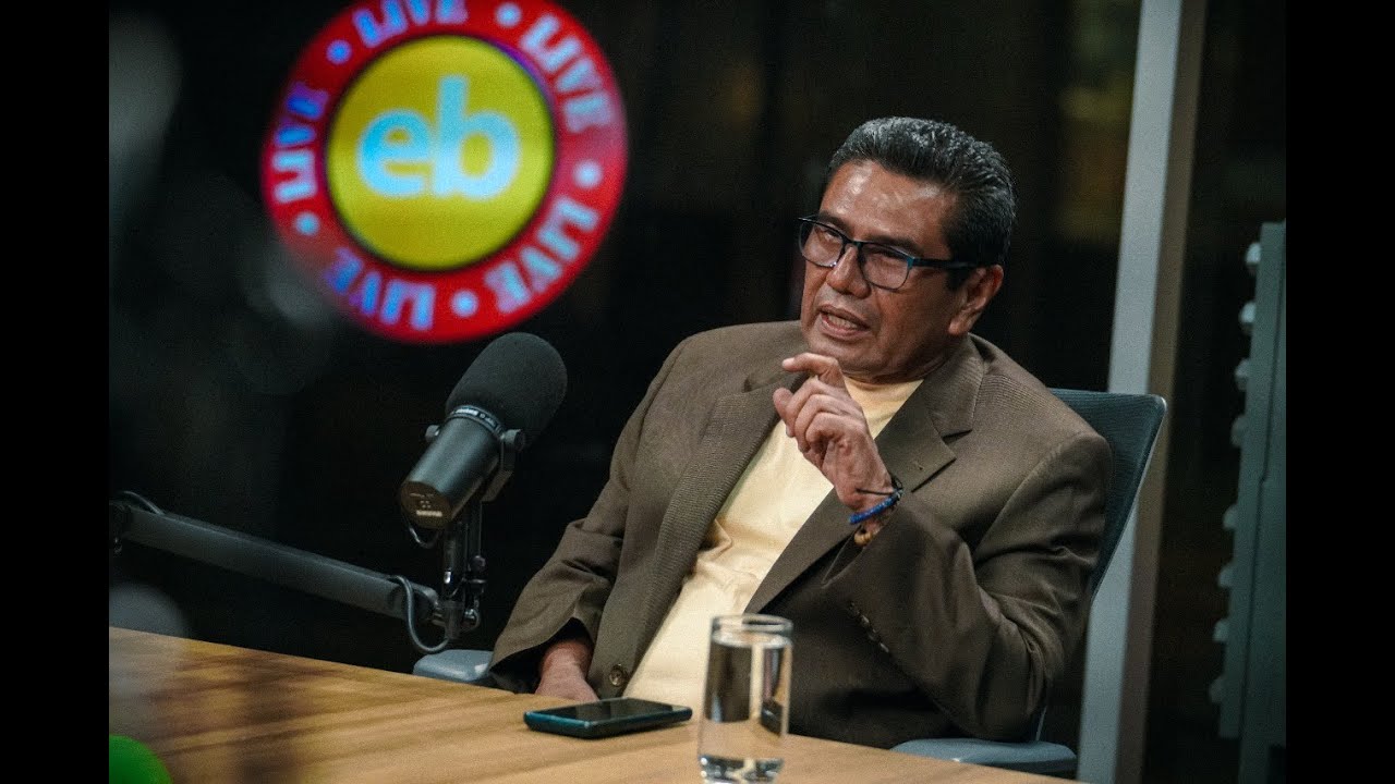 Reprise entrevista con René Martínez, sociólogo - YouTube