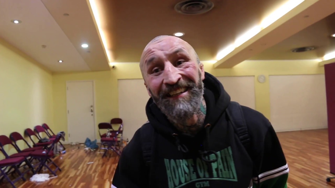 House of pain trainer Danny Ruegg on Contenders fight night! - YouTube