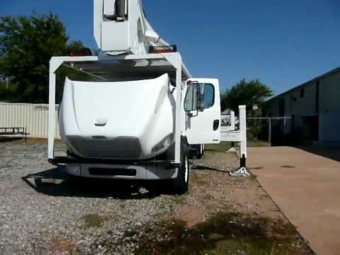2006 Freightliner 9K Mi w/ 104' Insulated Platform Boom Aerial Bucket ...
