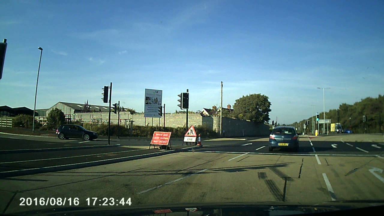 Huntworth Roundabout J24 M5 Bridgwater Aug 2016 - YouTube