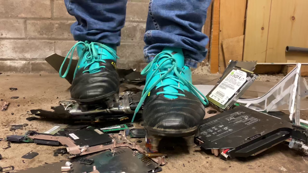 Laptop crush 3 of 3 - YouTube