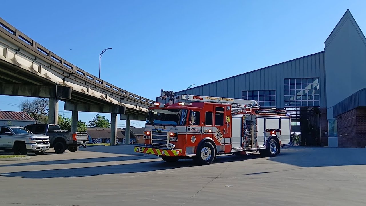 Snozzle 27 and Quint 11 Responding *CODE 3* Explosion.🔥🔥 - YouTube