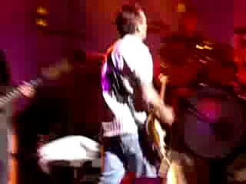 Pearl Jam - Crazy Mary Mike McCready guitar solo and Boom Gaspar ...