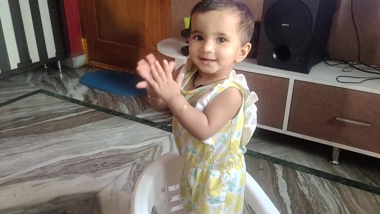 9 months old baby cute funny moments || clapping hands - YouTube