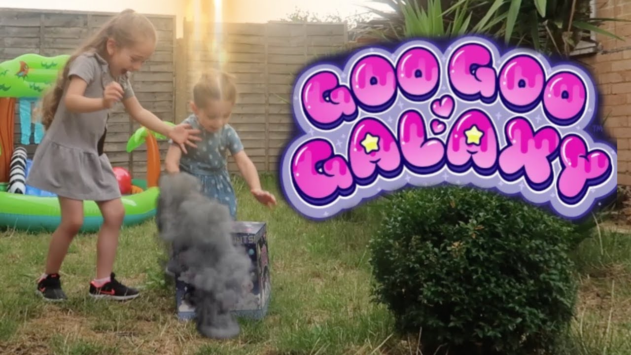 BABY ALIENS SPACESHIP LANDED IN OUR GARDEN FROM GOO GOO GALAXY - YouTube