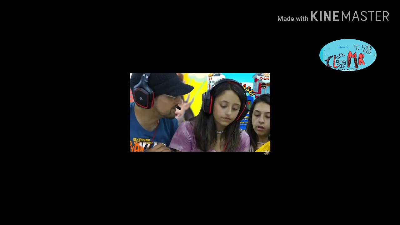 Ape chase FGTEEV game - YouTube