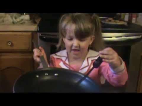 Chiyo's cooking song - YouTube