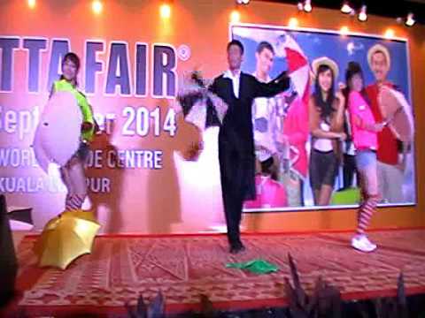 HOT  TAIWAN  PERFORMANCE