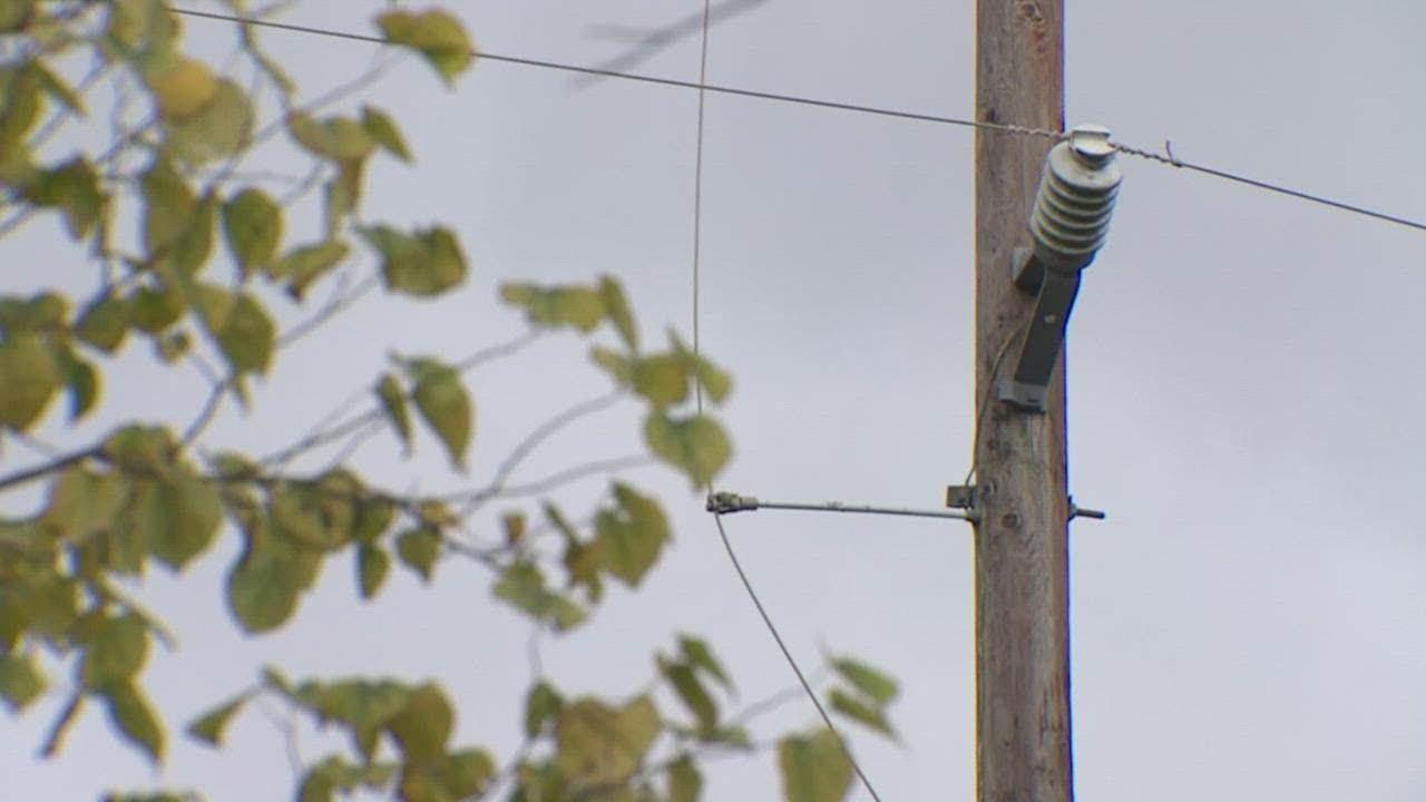 Houston residents dealing with repeat power outages - YouTube