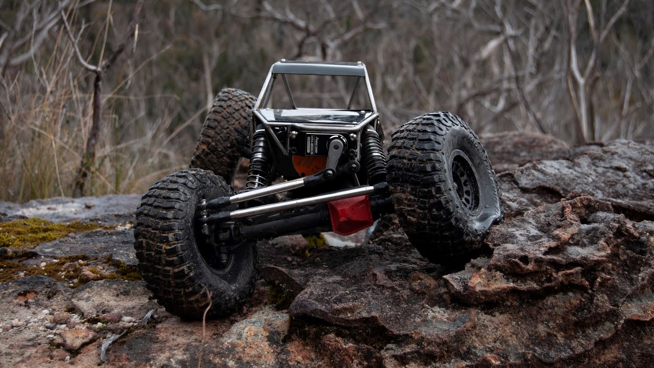 SCX6 Tube Chassis Thrash - YouTube