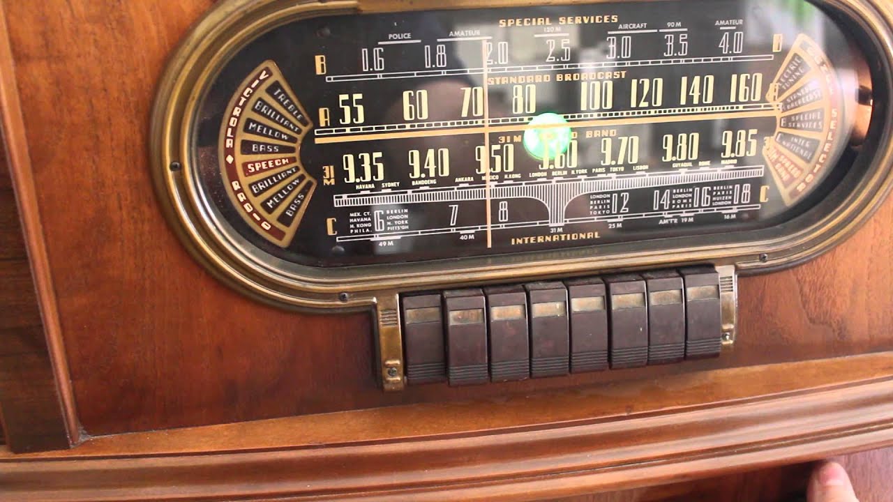 RCA 111K Radio Operation - YouTube