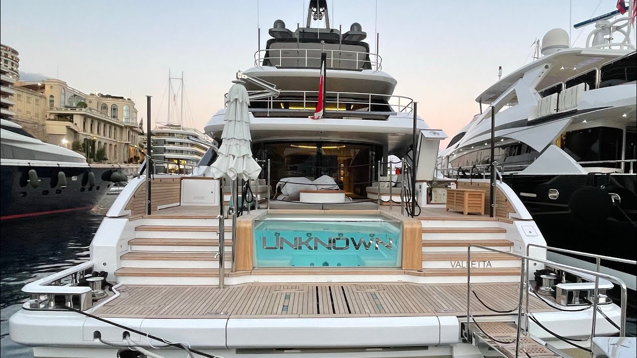 2022 BUILT UNKNOWN YACHT BY BENETTI - OASIS DECK - PLUS BRABUS MADE ...