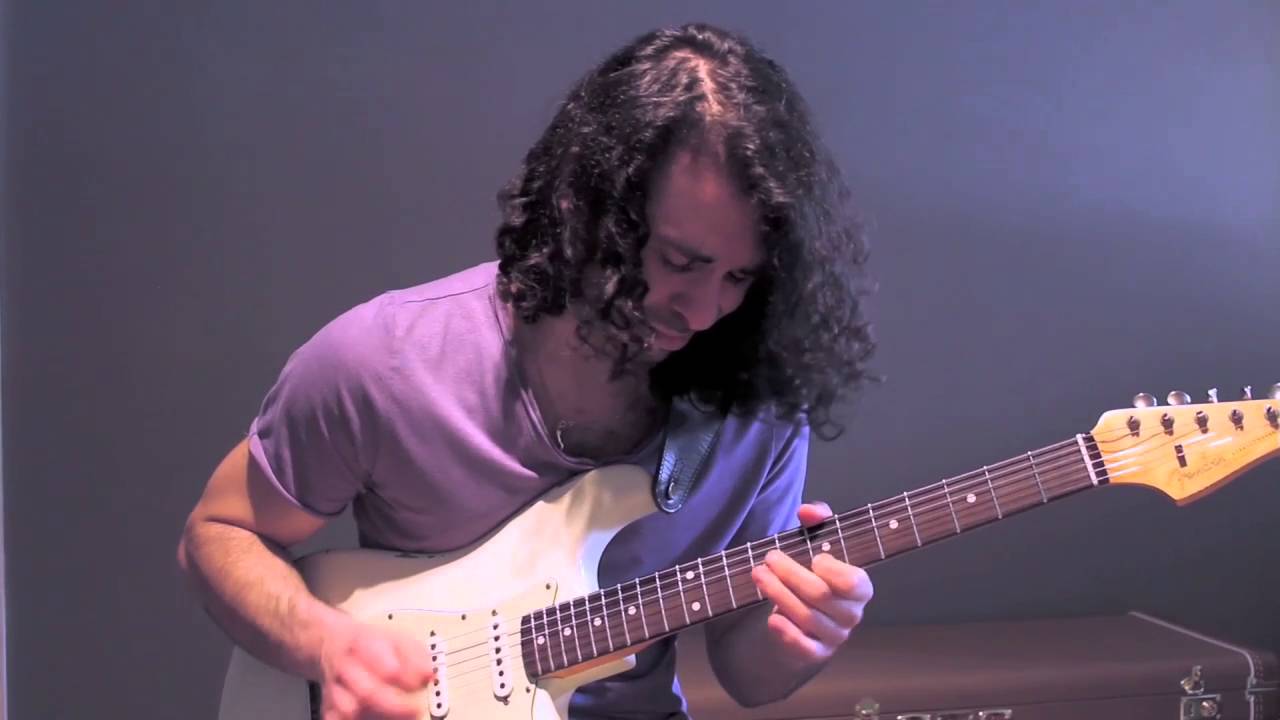 "Spring Rain" (Roberto Restuccia & Alberto Barrero) - YouTube