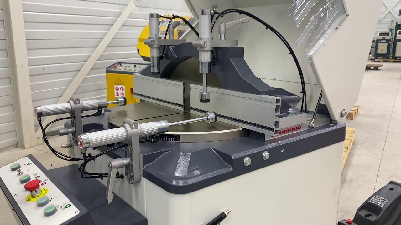 OZCELIK METEOR - I 500 Aluminium afkortzaagmachine - YouTube