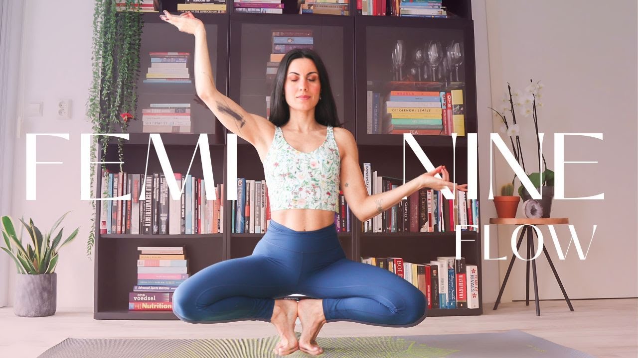40MIN Feminine Energy Flow | Empower your inner goddess yoga - YouTube