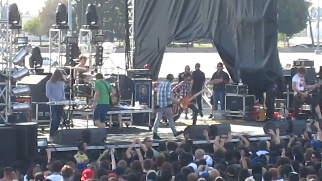 Welcome to Chiodos, Brandon Bolmer - YouTube