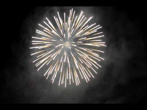 FIREWORKS 12 INCH SHELL OVER THE HUDSON(#1) - YouTube