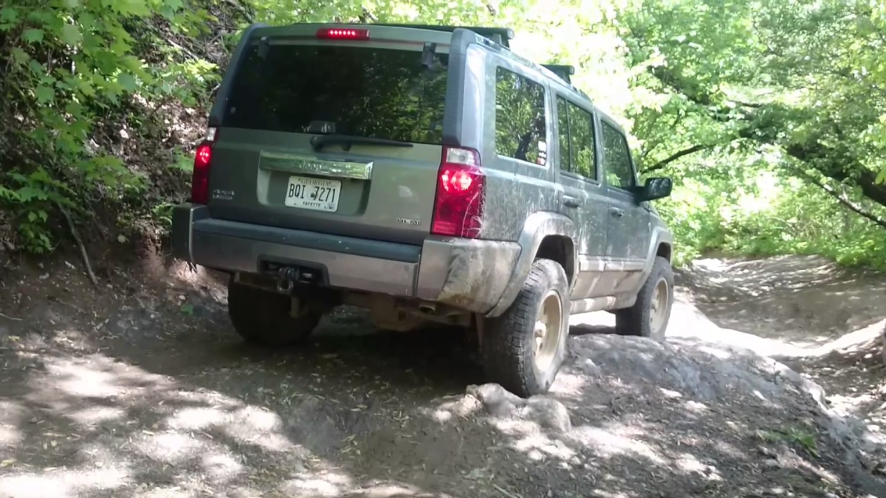 Running "The Chimney" at Tray Mountain GA. in The Jeep Commander - YouTube