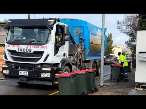 Adelaide City Council - Garbage Collection - YouTube