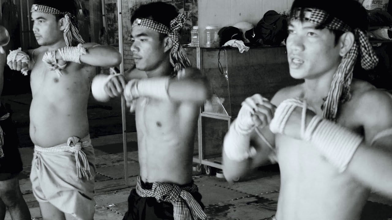 Kun Khmer - Bokator Training - Ancient Khmer Martial Art - YouTube