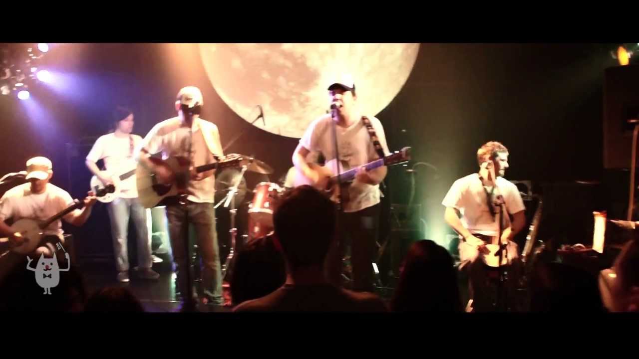 Jimmy Binks and the Shakehorns- Hey Ya! - YouTube