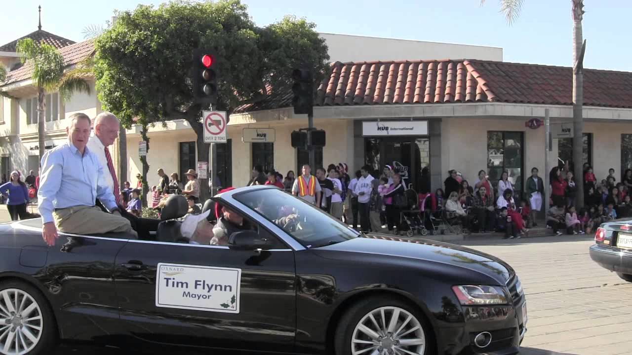 12 6 OXNARD CHRISTMAS PARADE TIM & JOHN FLYNN - YouTube