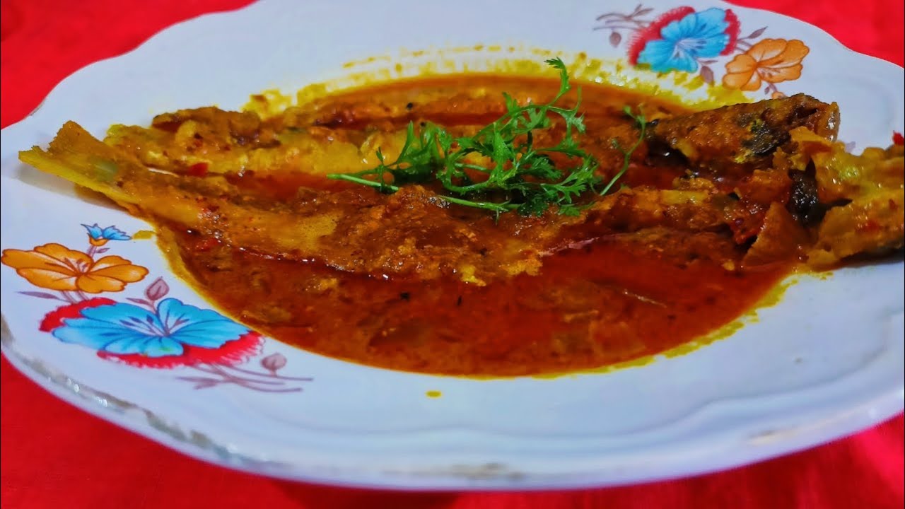 Bacha mach ar tel jhol // bacha mach recipe - YouTube