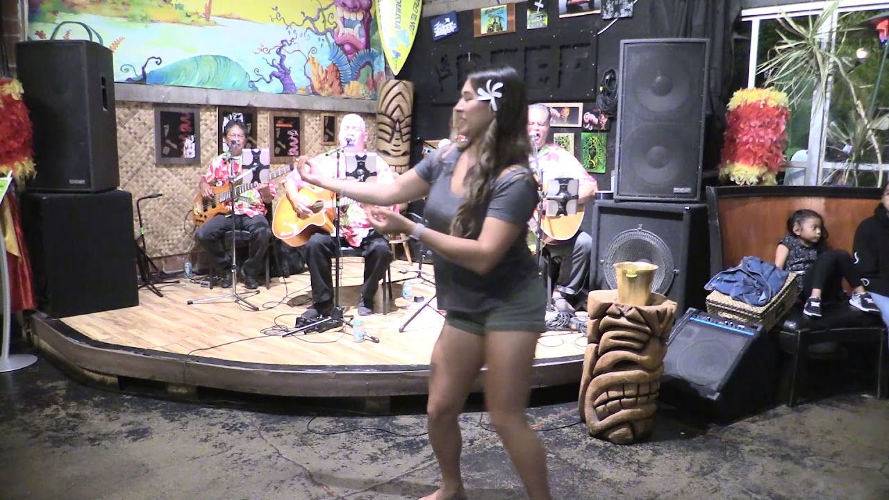 "Pua Lilia", Performed By Ho'omana, With Hula By Michelle Flores - YouTube