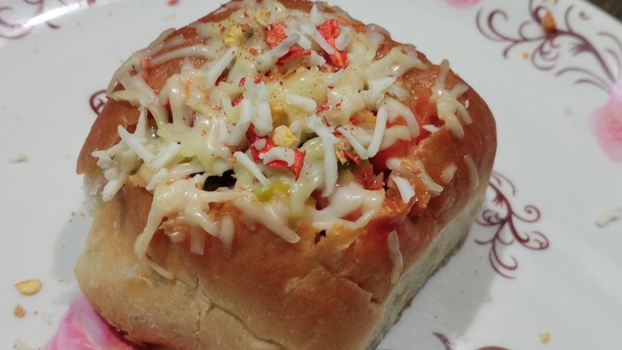 Pizza bun recipe | pav pizza recipe | cheesy pizza pav ...
